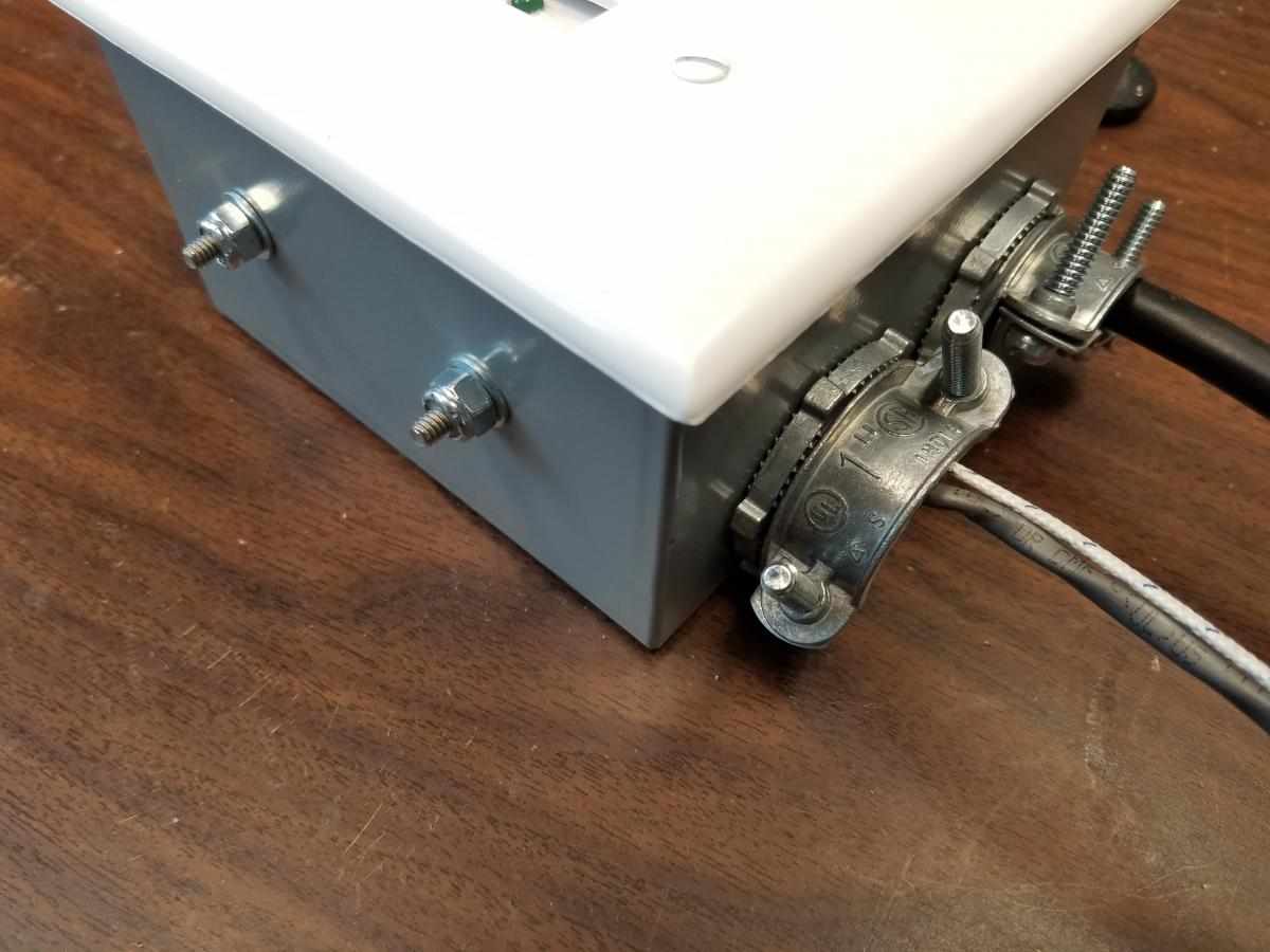 Solid-State Relay Control Box for AC Devices (App Note)